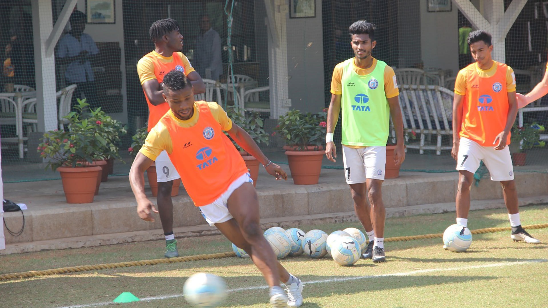 Match Preview: Jamshedpur Fc Gunning For Glory Against Mumbai City Fc ...