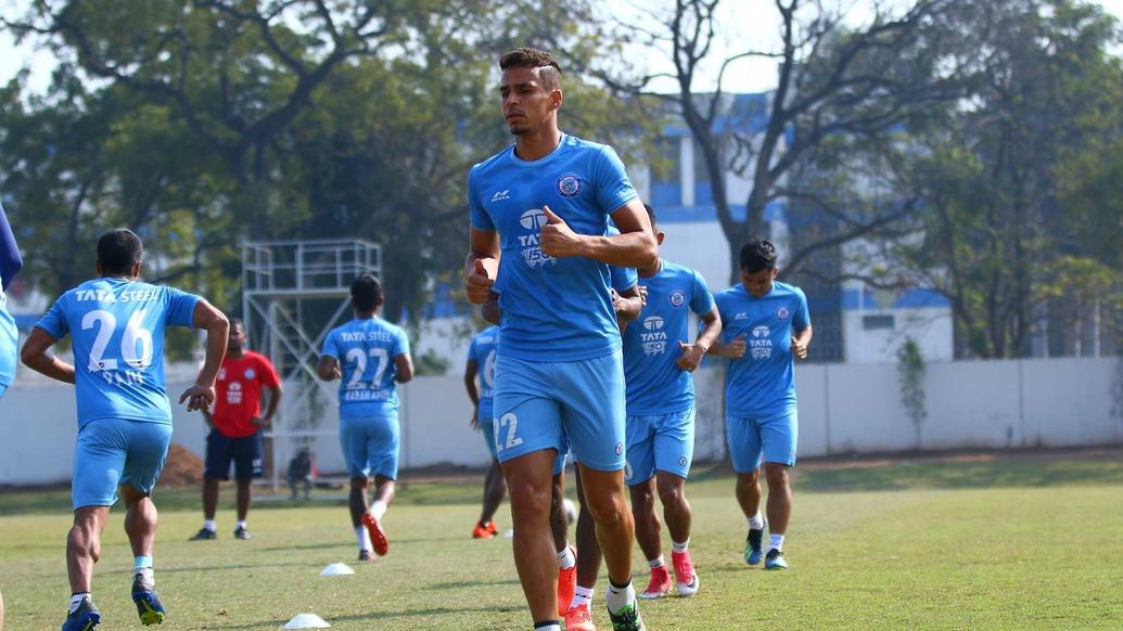 Jamshedpur Fc Squad Is Put Through Their Paces In Training - Jamshedpur ...